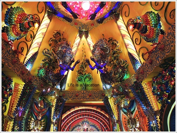 Hues of Me: Shades of Blue and Green Decor in Pandal